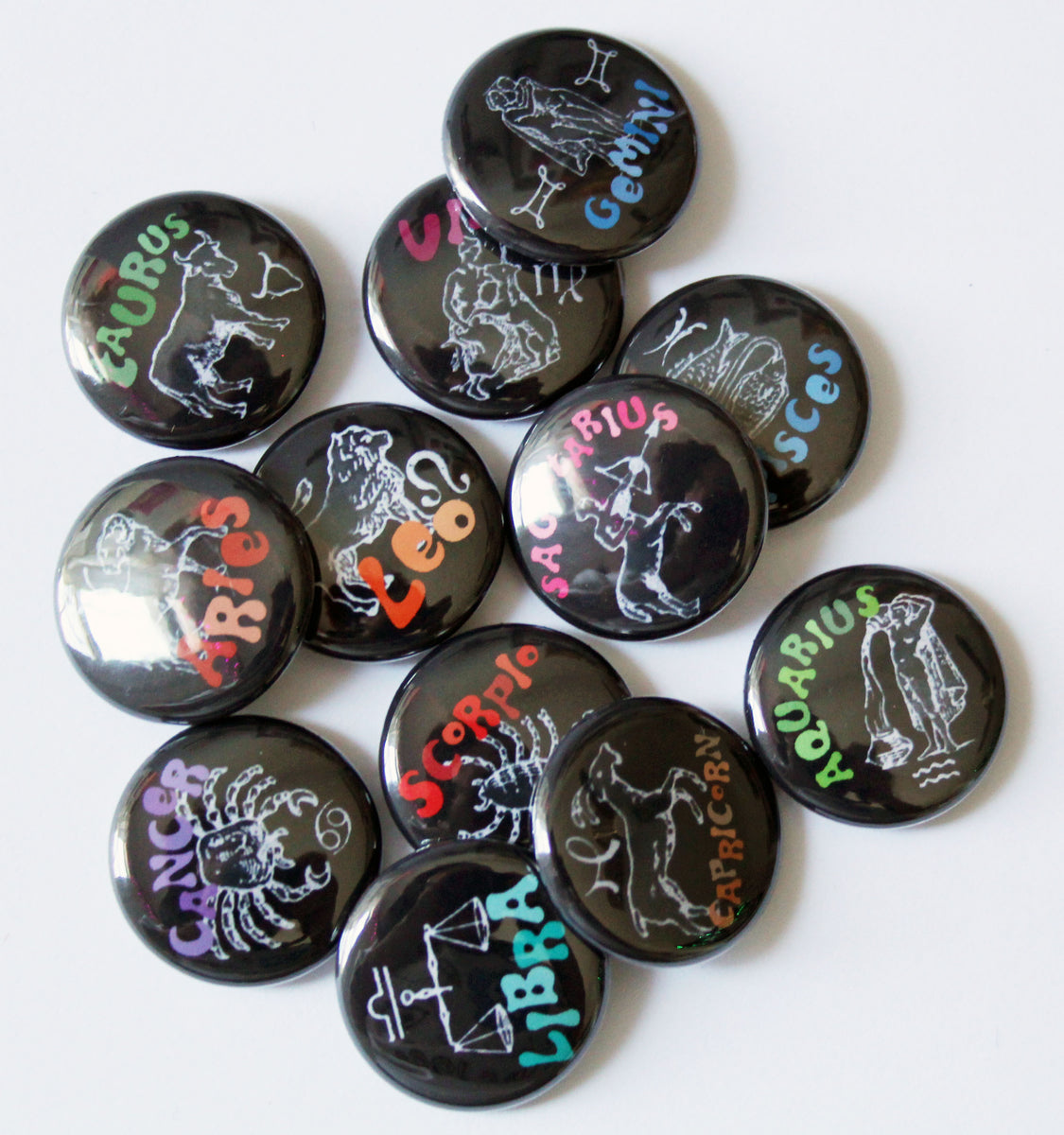Zodiac Button / Vintage Vibes in Black / Pick Your Sign – Midge Blitz